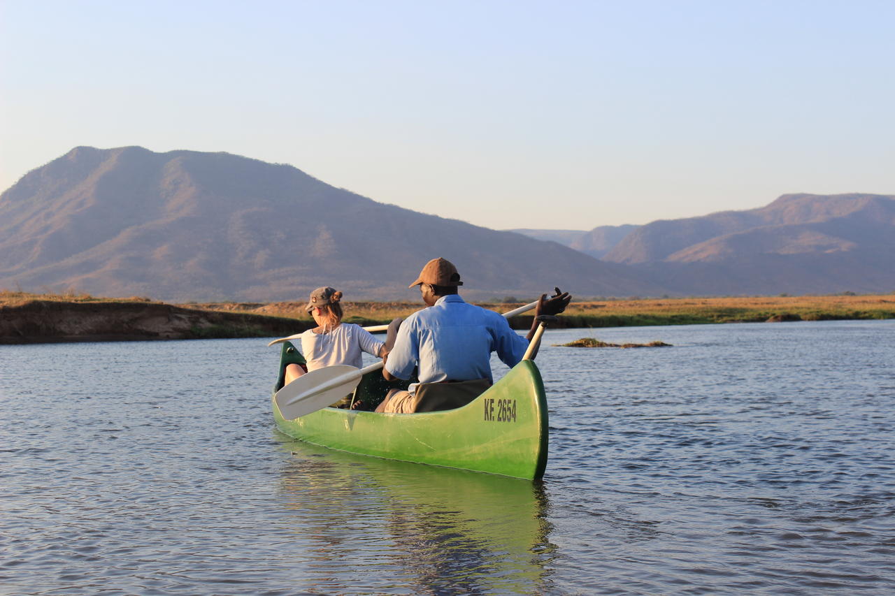 Mana Pools Safaris, Zimbabwe Safaris and all you need to know